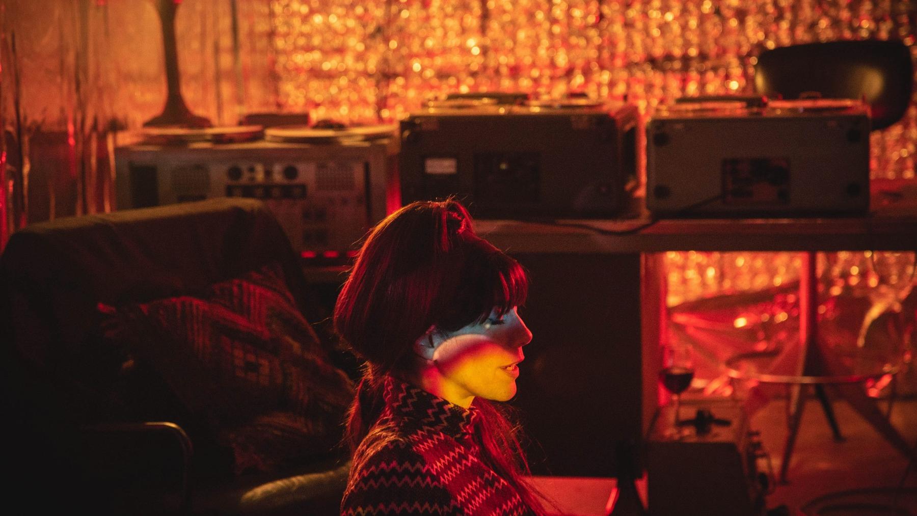 Sisters With Transistors + Delia Derbyshire introduceret af Anya ...